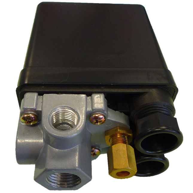 Clarke Pressure Switch 4 Port 20 Amp 1 Phase - Machine Mart