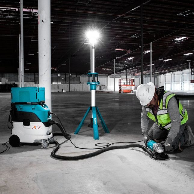 Makita DML814 18V Cordless Tower Light LXT (Bare Unit) - Machine Mart