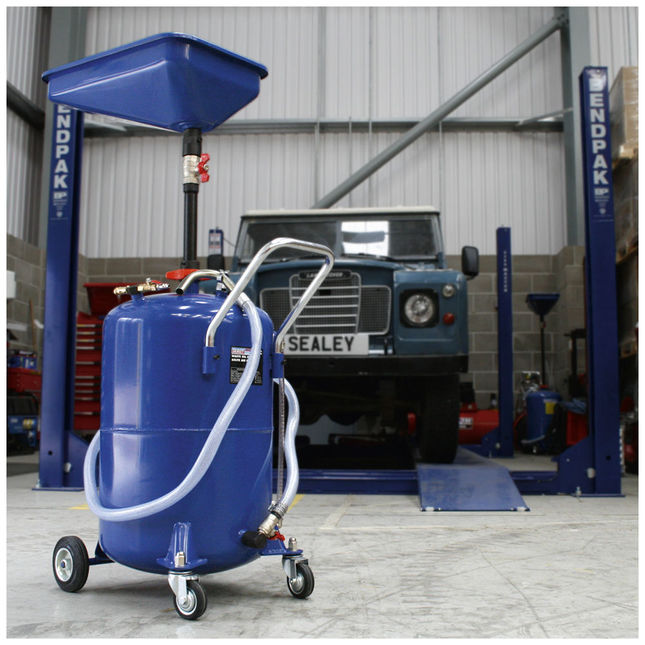 Sealey AK451DX 65L Air Discharge Waste Oil Drainer - Machine Mart