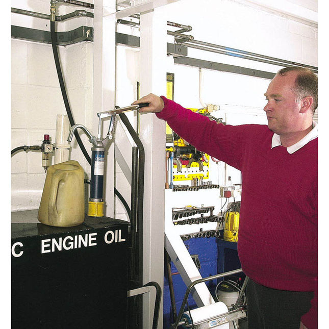 Draper BP/G Lever Action Barrel Pump - Machine Mart